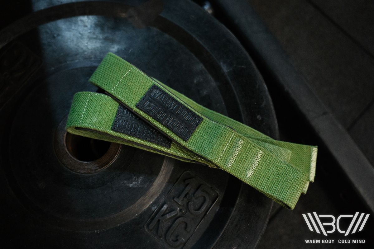 How to Use Deadlift Straps? And Do You Really Need Them?