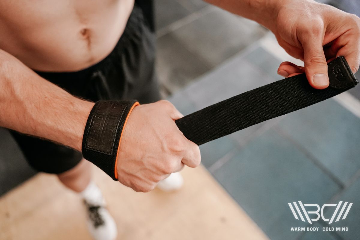 How to Use Lifting Straps Correctly (Complete Guide)