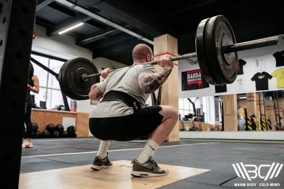 Squatting With a Belt: Everything You Need to Know