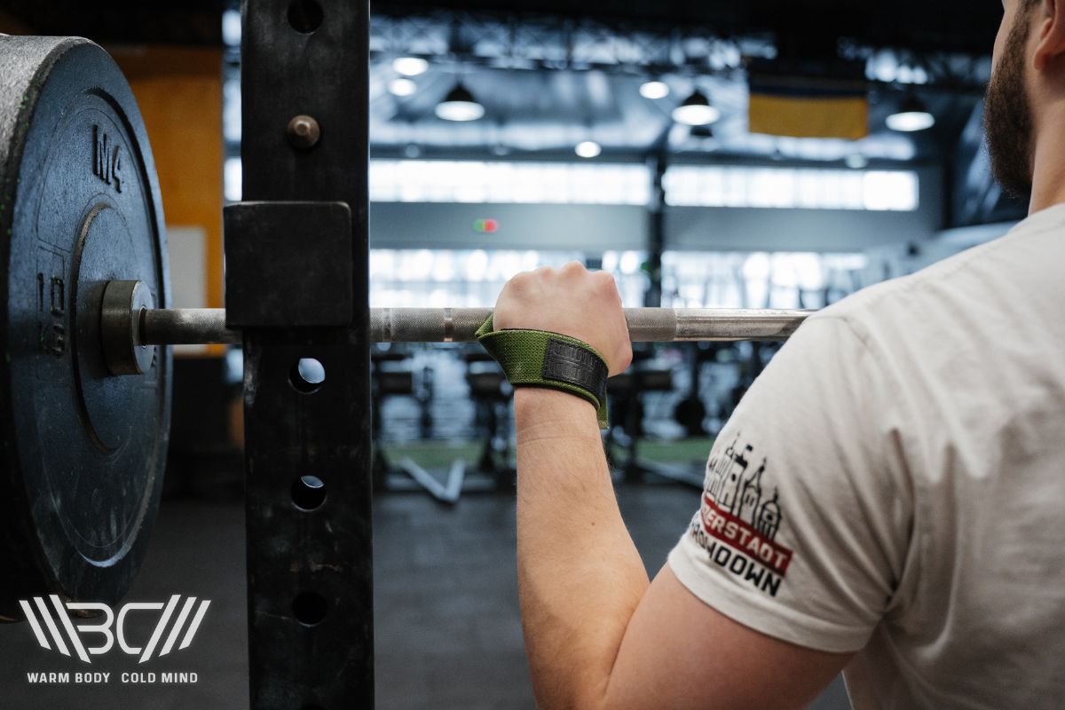 Front Squat with Straps: Benefits & How To