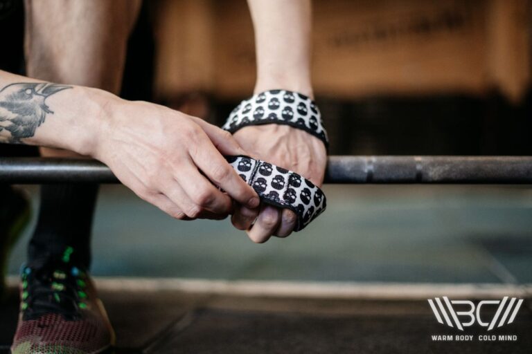 How To Use Figure 8 Lifting Straps To Improve Lift Strength