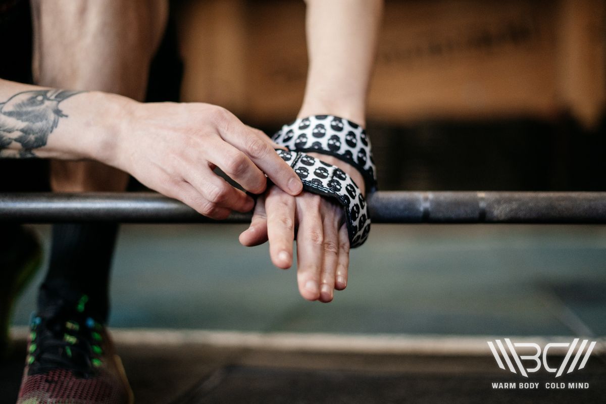 How To Use Figure 8 Lifting Straps To Improve Lift Strength