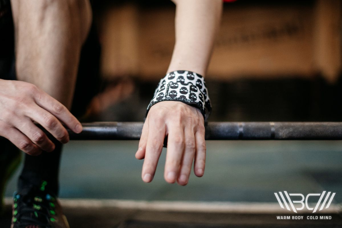 How To Use Figure 8 Lifting Straps To Improve Lift Strength